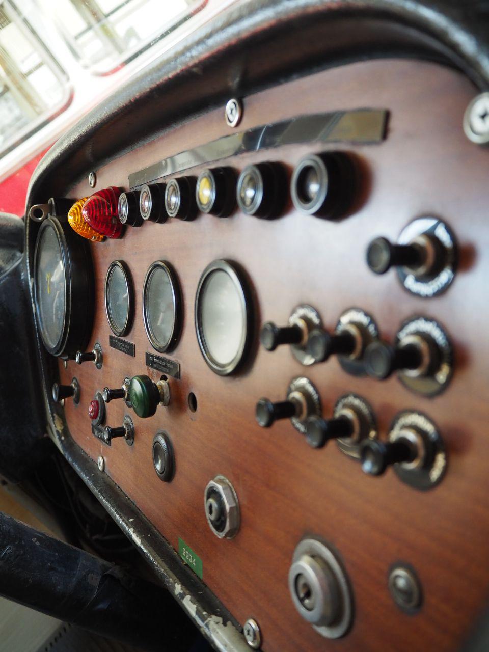 150 Jahre Öffentlicher Verkehr – Zu Besuch in der Remise der Wiener ...